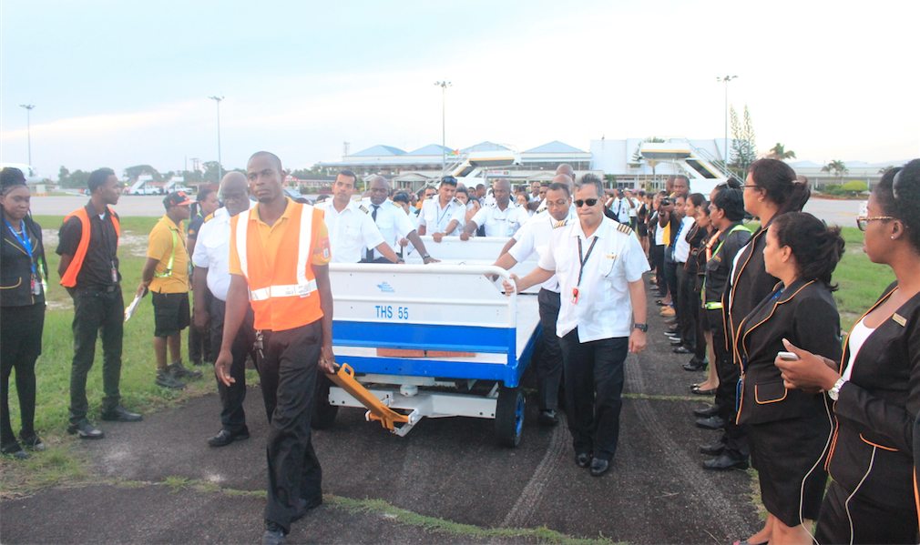 Aviation community give Hero's Welcome to fallen pilot, Captain Alvin ...