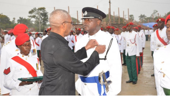 Servicemen honoured for outstanding service and border defence - News ...