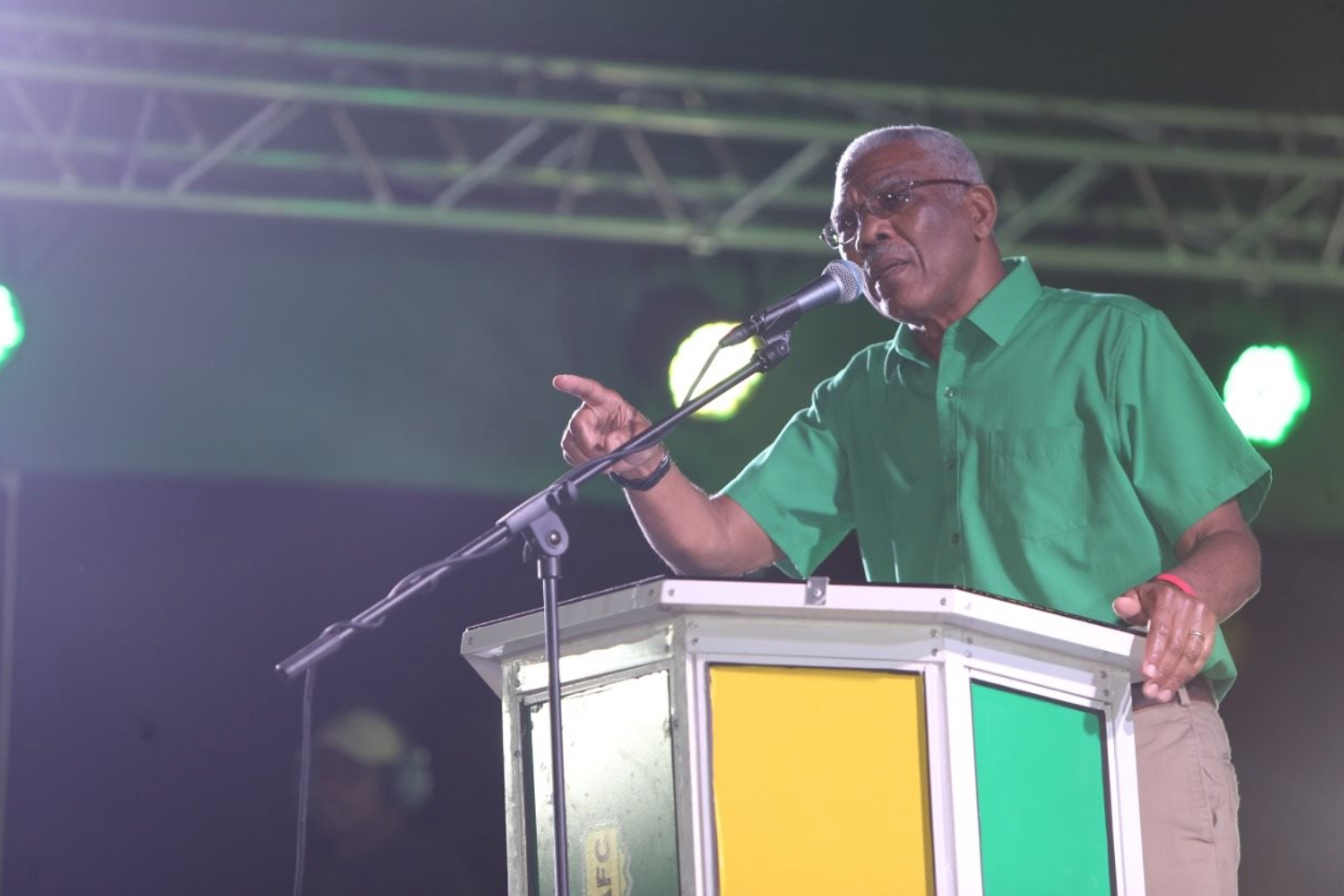 Granger promises cash grants for families with school children from oil ...