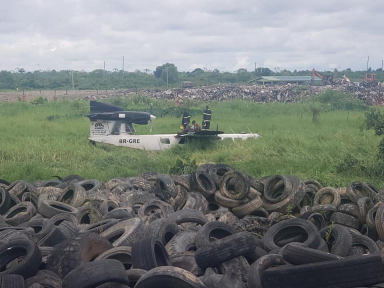 Everyone safe after Roraima Airways trilander crash lands near dump ...