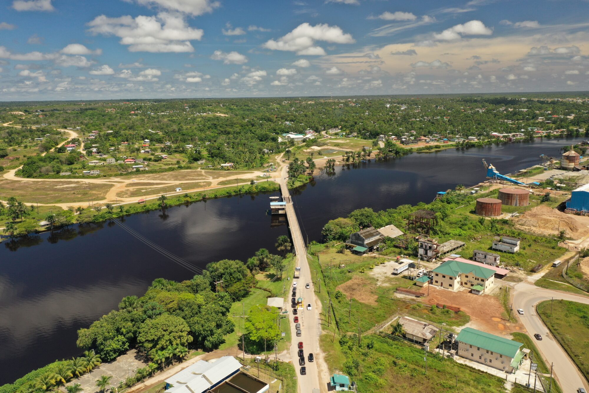 Government to meet Linden Town Council on decision to remove tolls from McKenzie/Wismar Bridge ...